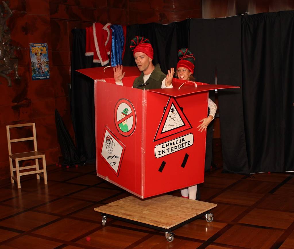 Team building with an interactive magic show