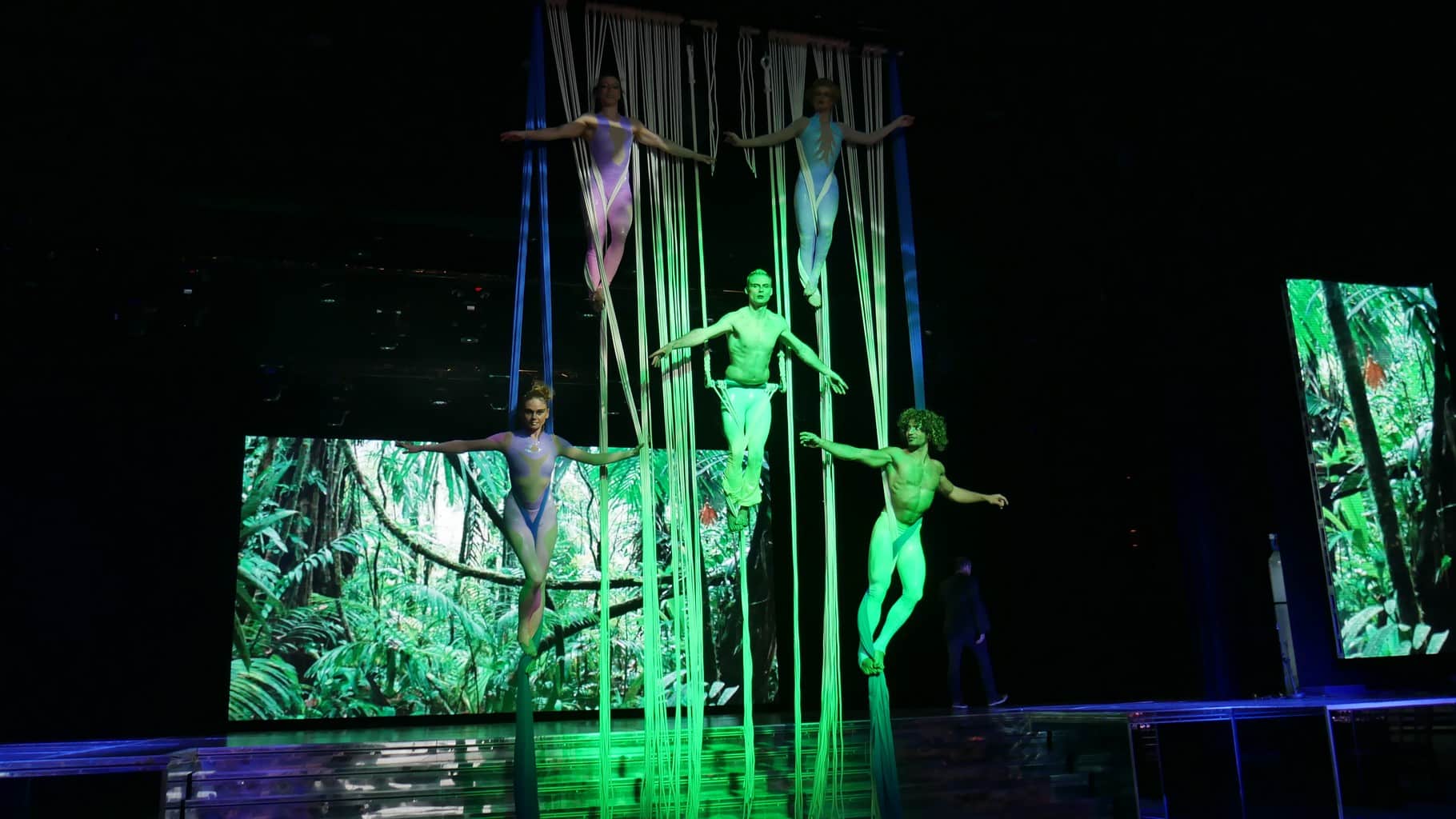 Aerial multi rope | Colourful circus show | Eklabul | French Riviera