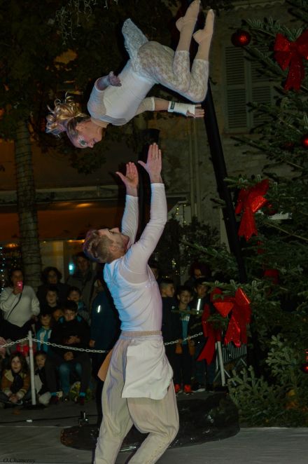 Acrobatic & hand-to-hand lifts | Party entertainments French Riviera